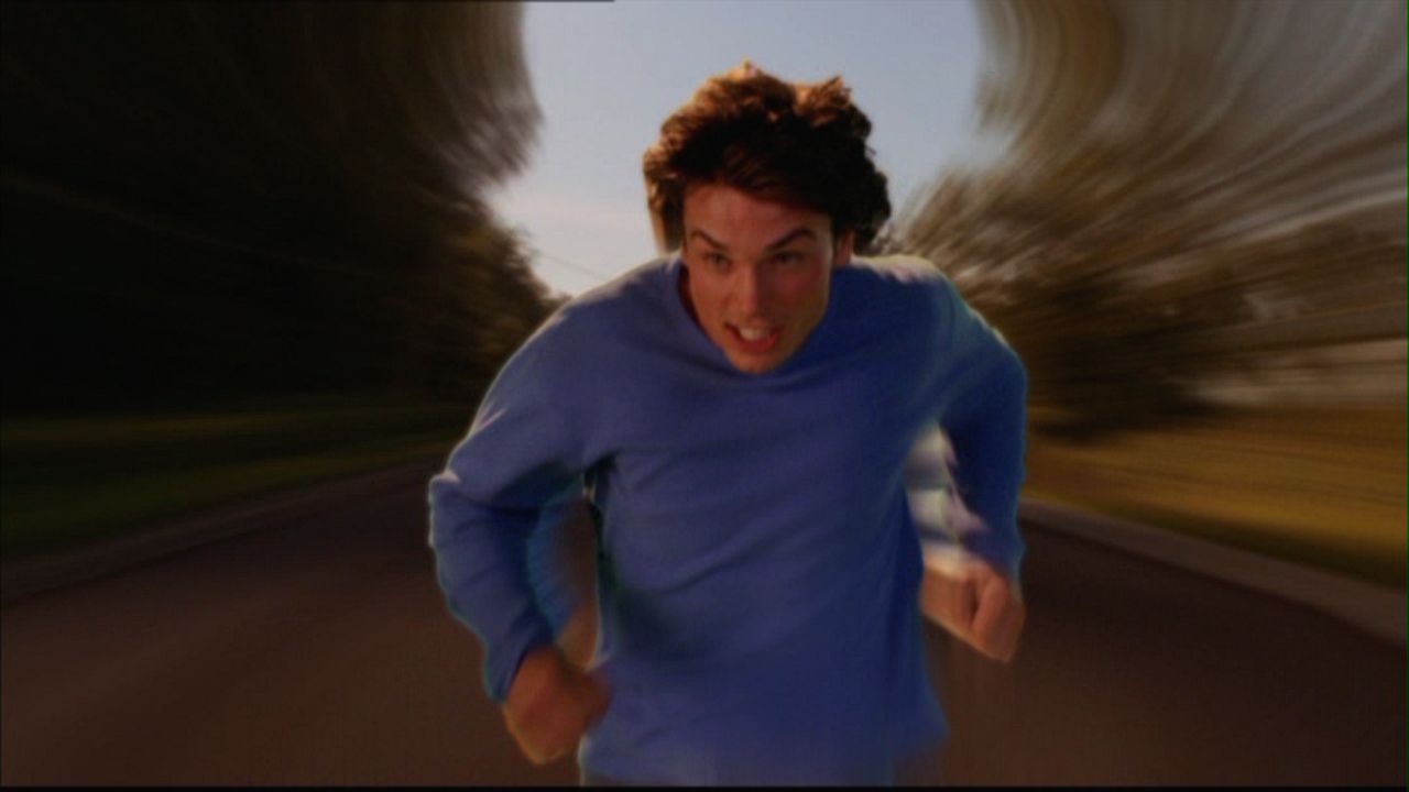 4.05 Run - 405Smallville1198 - Smallville Screencaps